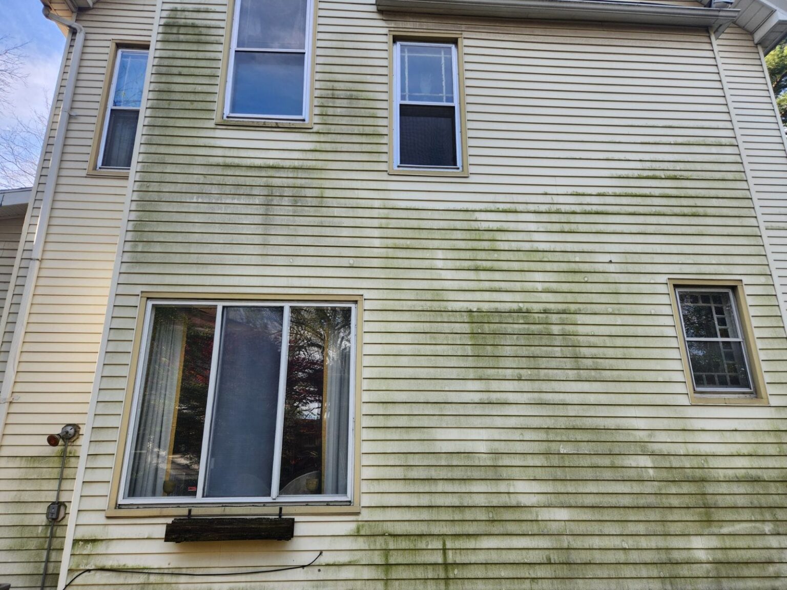 Power Washing Siding St. Louis